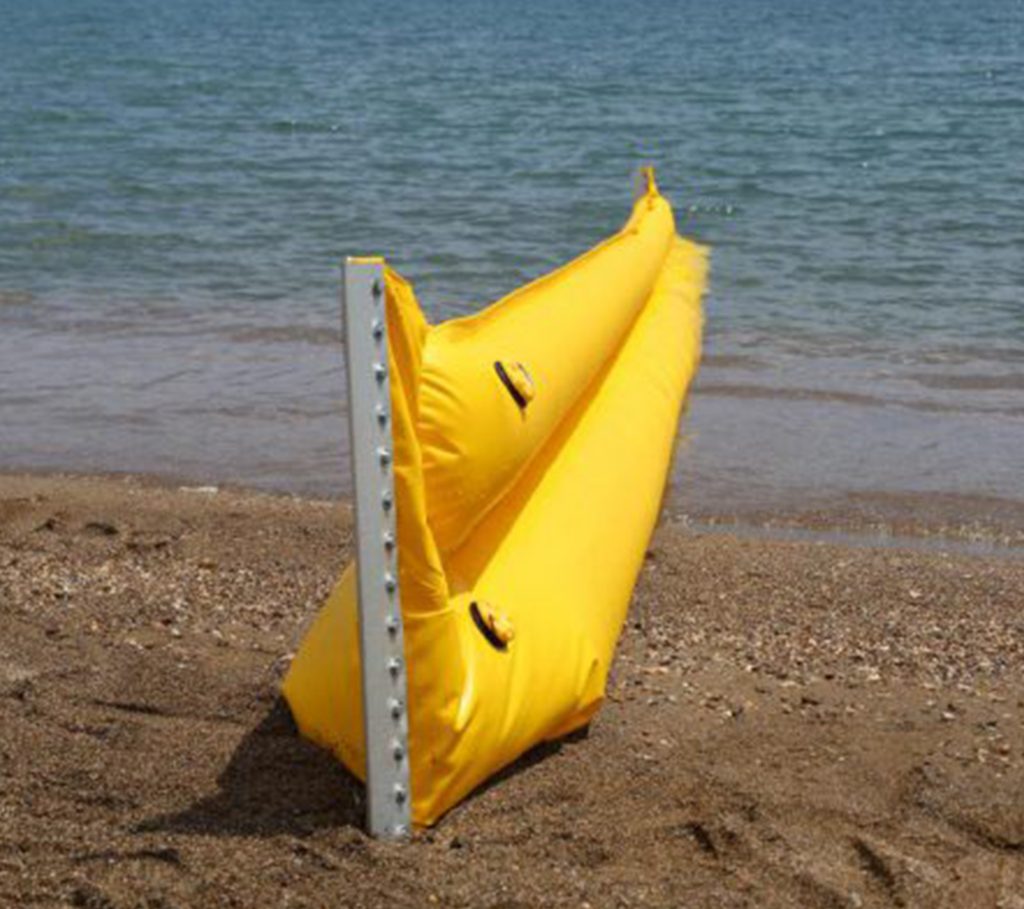 Containment boom - Quatrex